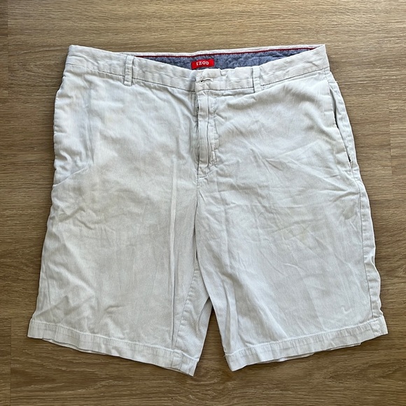 Izod | Shorts | Izod White With Thin Gray Strips Mens Casual Shorts ...